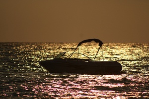 Nocturnal Navigation: A Comprehensive Guide To Boating At Night | Small ...